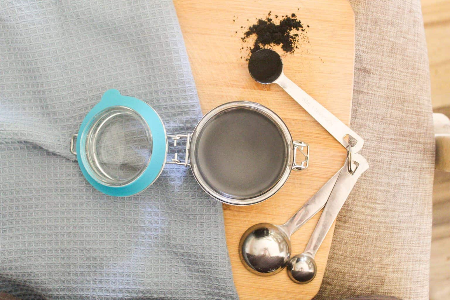 Homemade Drawing Salve - Natural Rooted Home